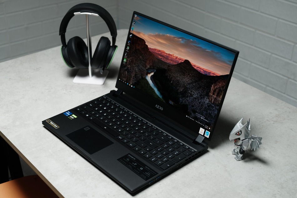 Laptop Gigabyte chính hãng | Gigabyte giá rẻ, thu củ đổi mới